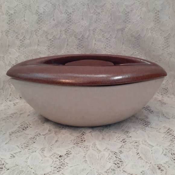 Vintage | Dining | Big Roseville Raymore Modern Casserole Dish | Poshmark